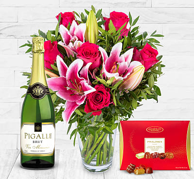 Flower Gift Sets | Exquisite Bouquets & Thoughtful Extras | 123 Flowers